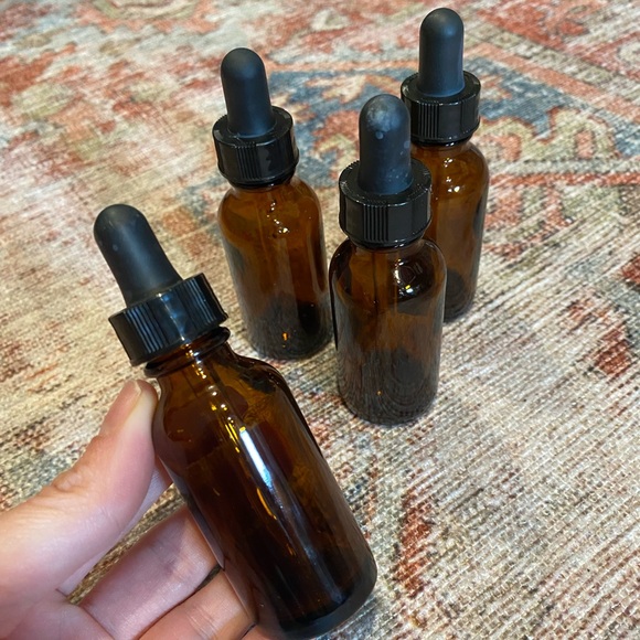 Kitchen | 4 Amber Glass Dropper Bottles | Poshmark